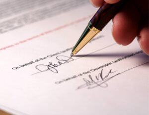 Contract Signing: Follow This Checklist to Protect Your Business ...