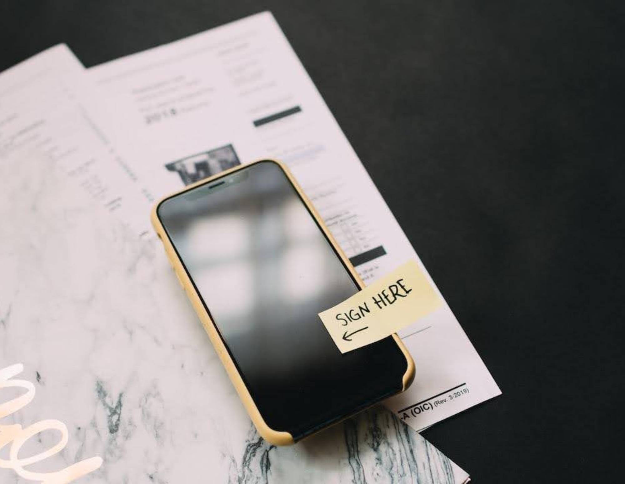 How To Sign a Contract Online | A HoneyBook Guide